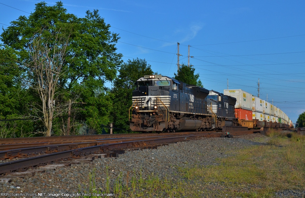 NS 2772 is headed west.